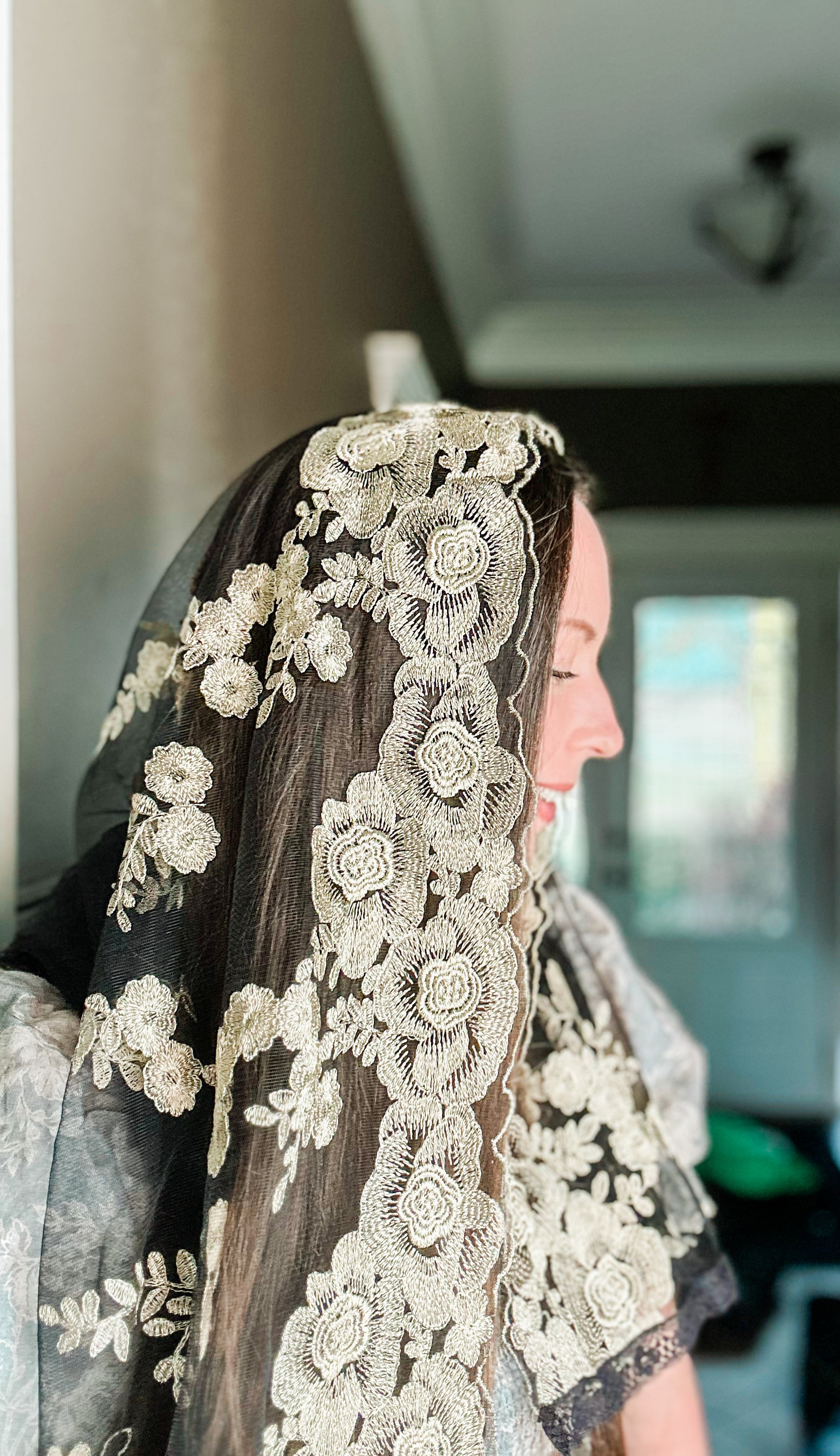 Black & Gold Lace Mantilla – Catholic Made Goods
